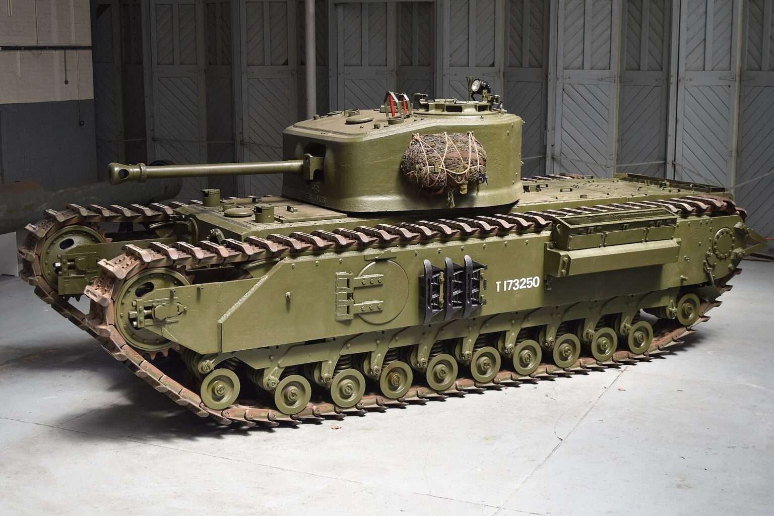 Black Prince - The Ultimate Churchill Tank - Tank Historia